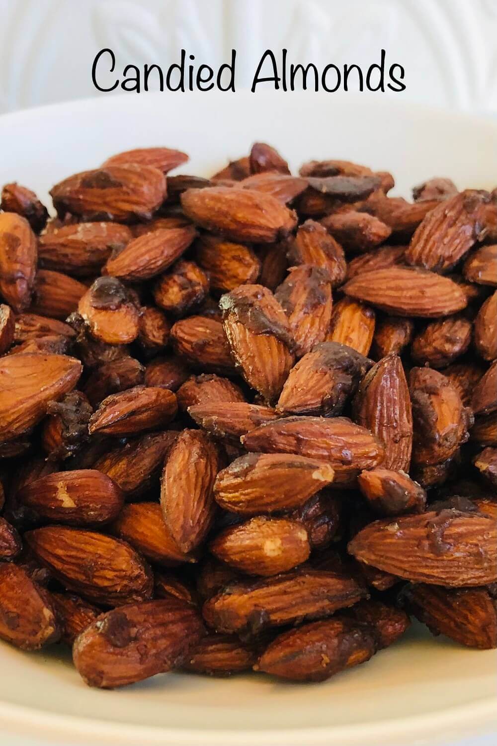 Vegan Spiced Candied Almonds (An Easy and Delicious Snack) - A Sweet ...