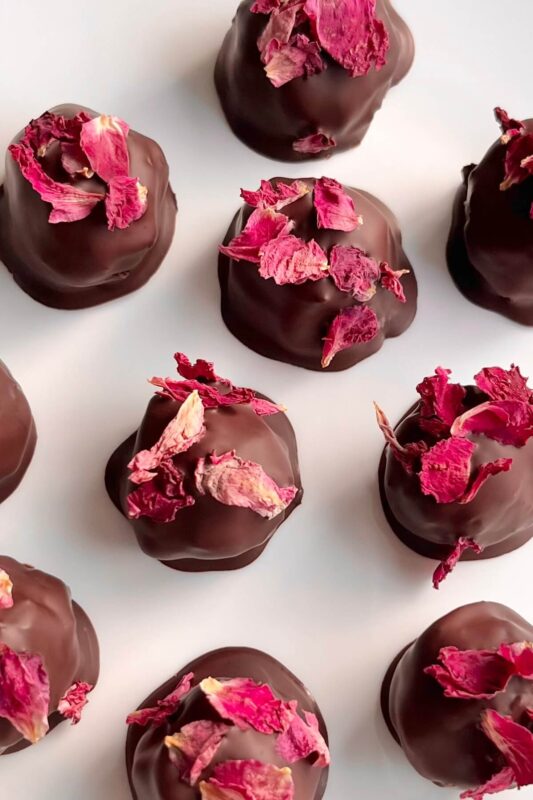Rose Truffles (My Favorite Valentine’s Day Chocolate Treat) - A Sweet ...