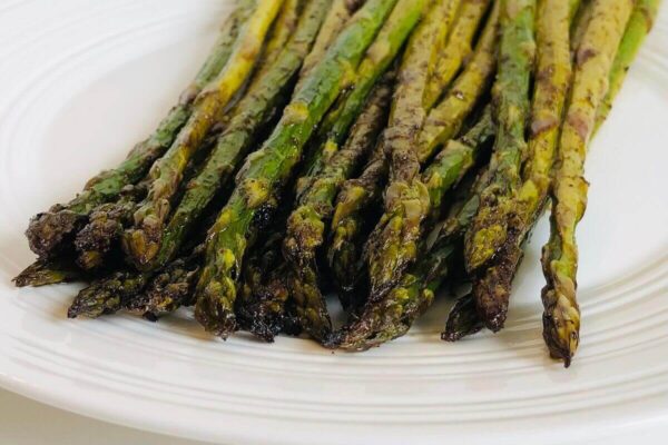 Roasted Asparagus with Balsamic Vinegar (Easy and Delicious) - A Sweet ...